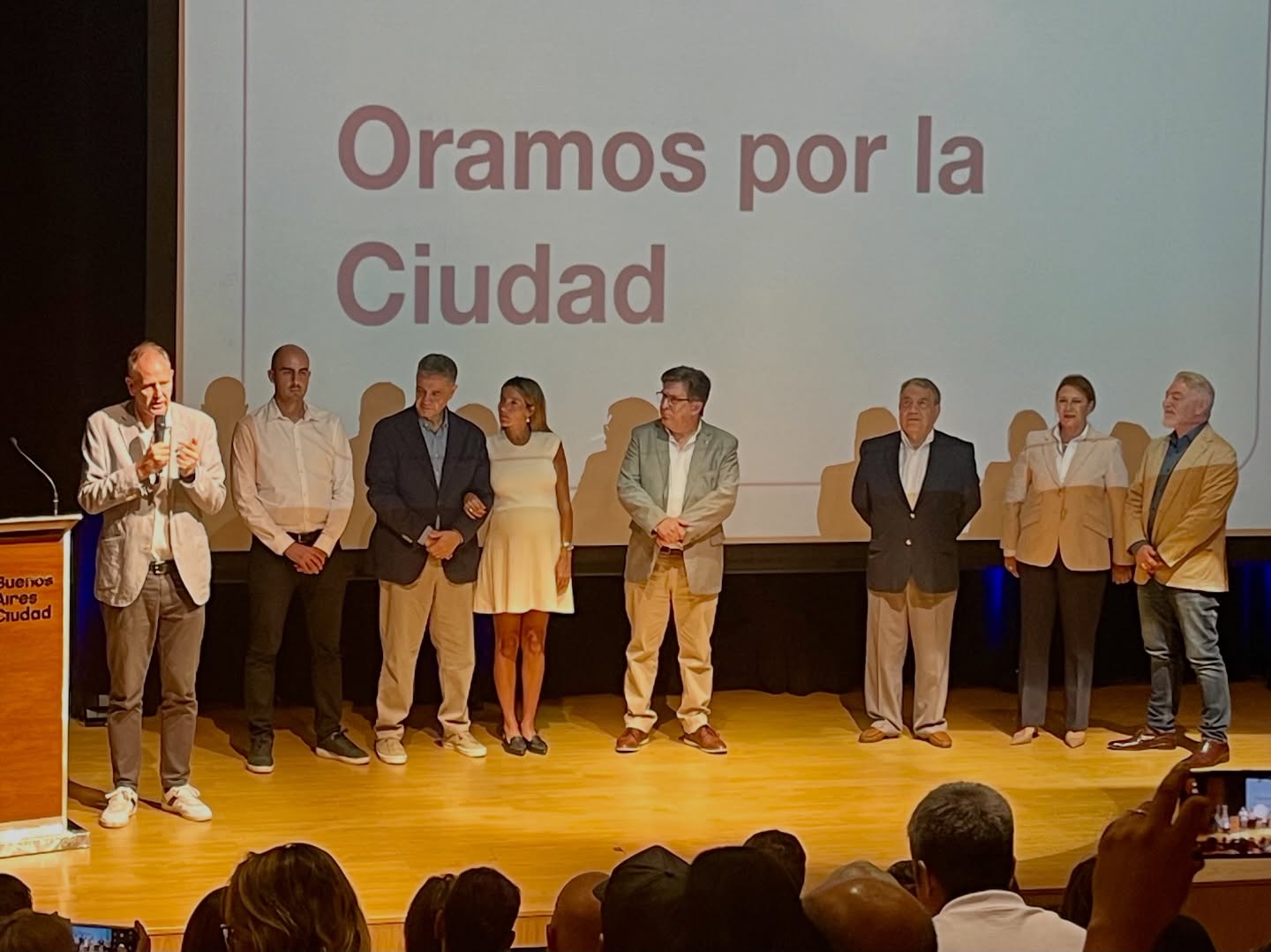 Pastores oran por Jorge Macri en la Casa de Gobierno de la Ciudad de ...